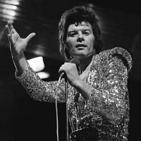 Gary Glitter - Love Like You And Me - text - KaraokeTexty.cz
