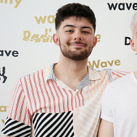 Calin - Pistácie (feat. Sofian Medjmedj) - text - KaraokeTexty.cz